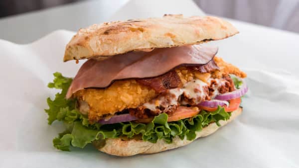 Order from 3 Mundos Sandwich Shop