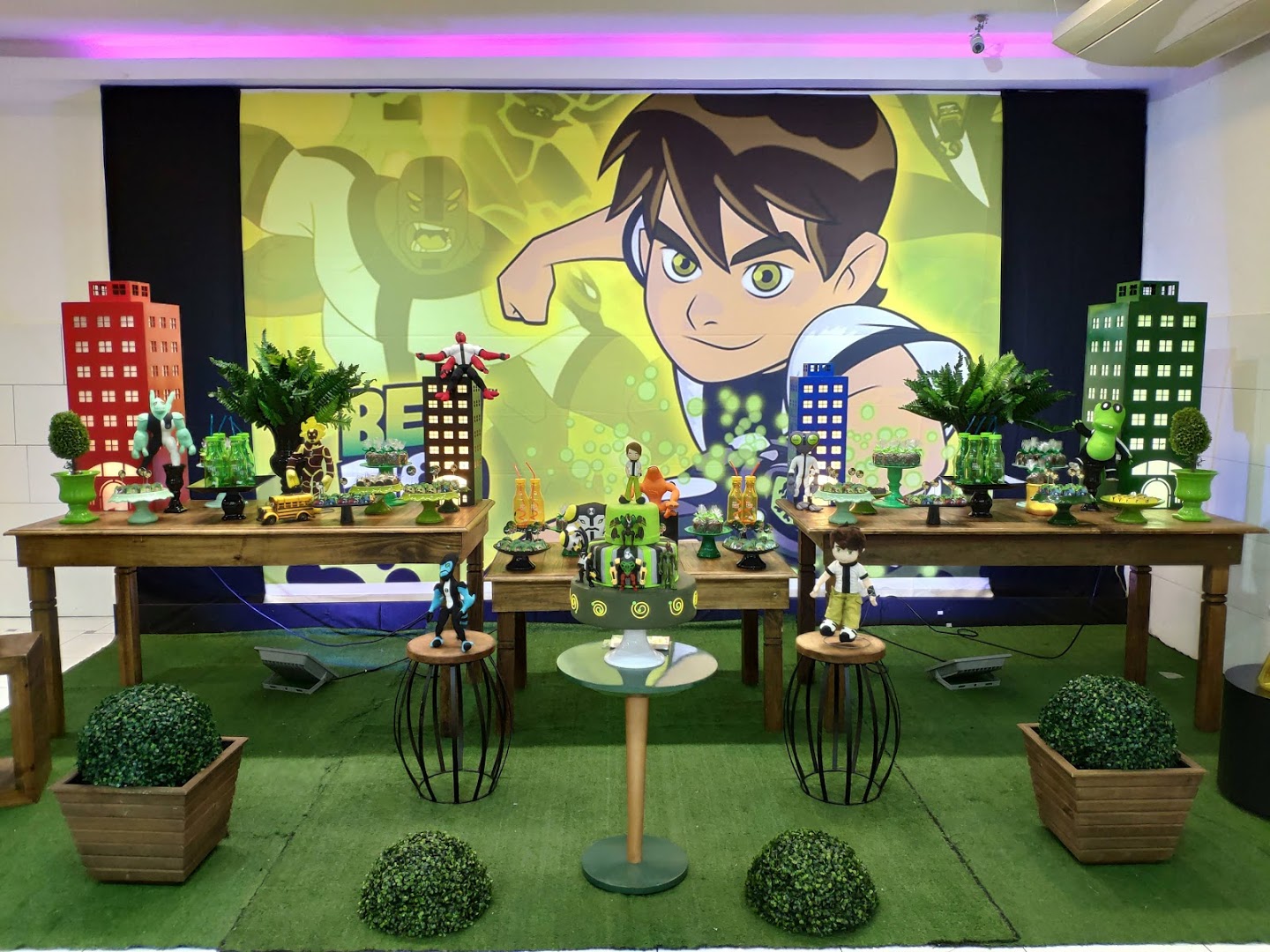 Espaço ou Casa de festas Adoleta Festas. Rua Tenente Cleto Campêlo, 248 ...