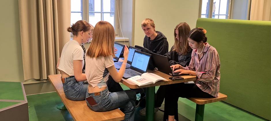 Ekonomiprogrammet, Ekonomi, Anna Whitlocks gymnasium