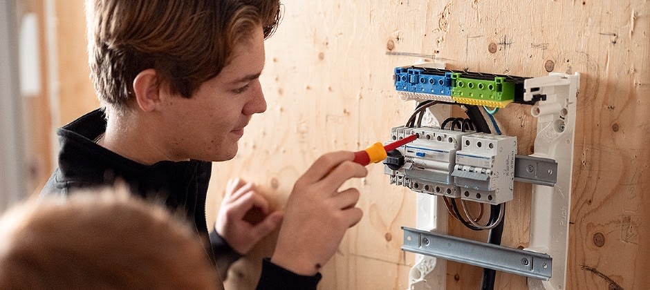 El- och energiprogrammet, Elteknik, Tyresö gymnasium