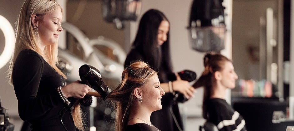 Frisör- och stylistprogrammet, Frisör, Tyresö gymnasium