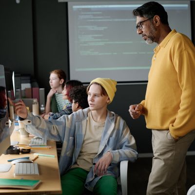 10 erhverv med kort uddannelse, gode jobmuligheder og høj løn