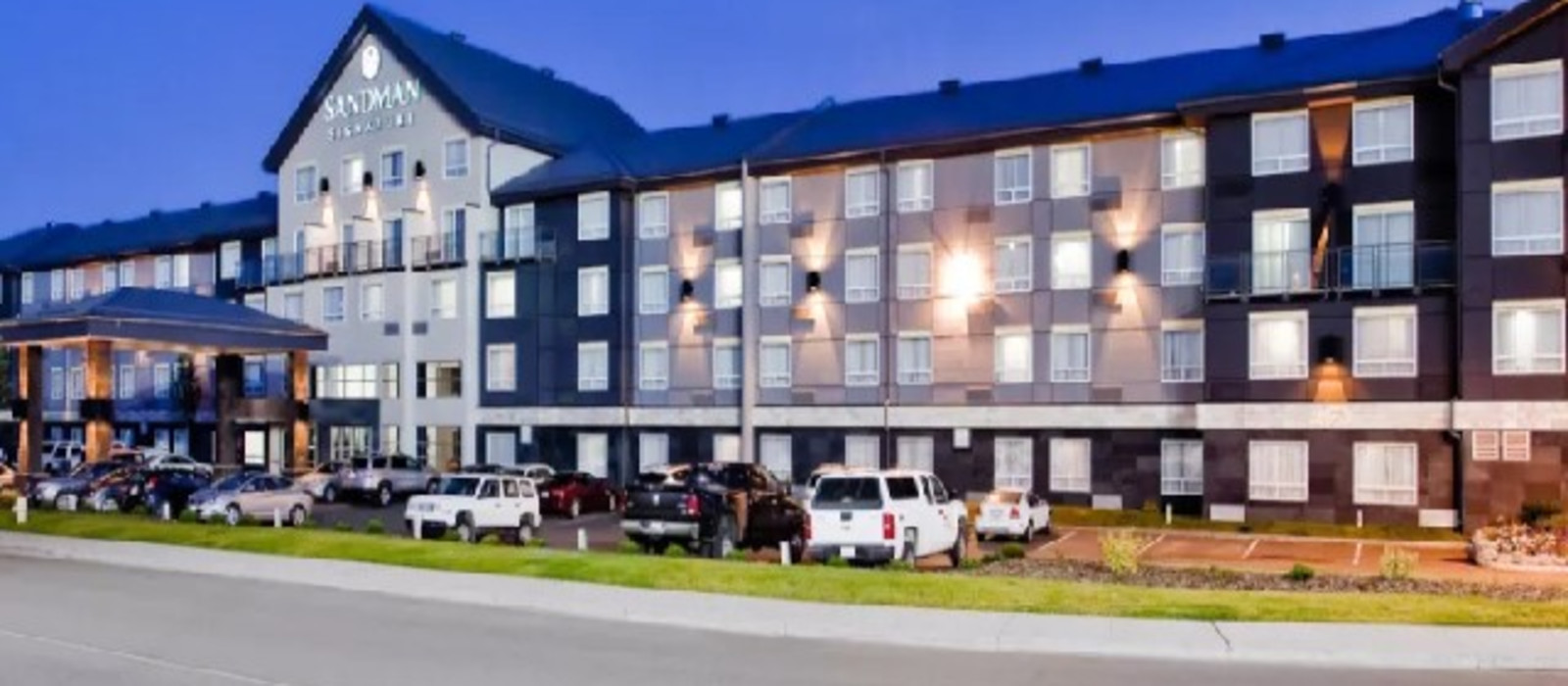 Sandman Signature Prince George Hotel in %region% | ENCHANTING TRAVELS