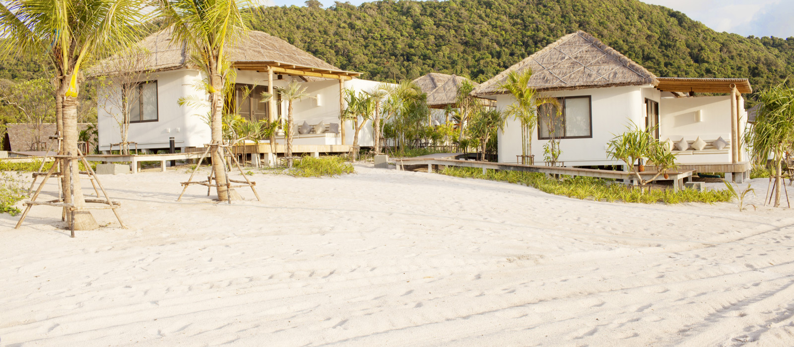 The Royal Sands Koh Rong Hotel in Cambodia | ENCHANTING TRAVELS