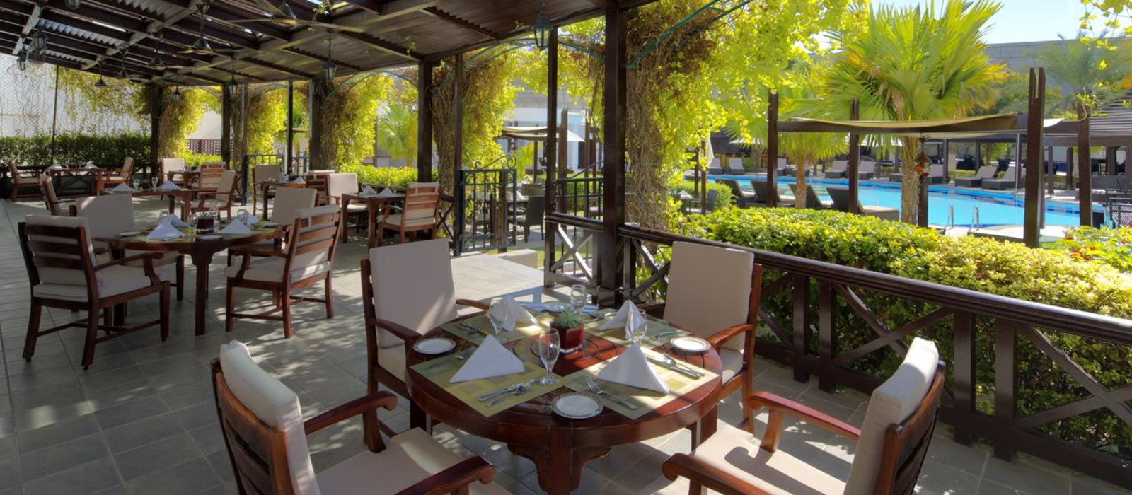 Radisson Blu Muscat Hotel in Oman | ENCHANTING TRAVELS