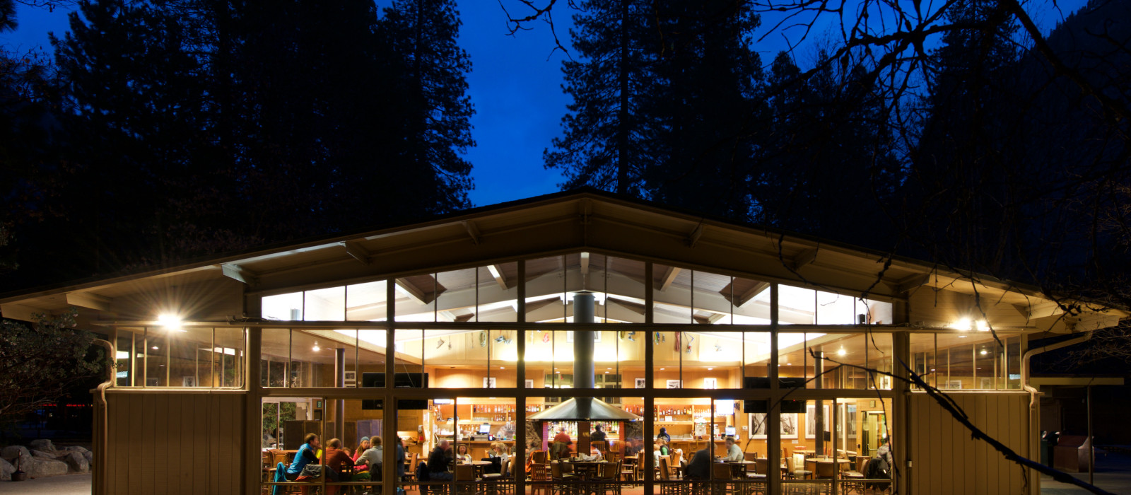 Yosemite Valley Lodge (Yosemite NP) Hotel in USA | ENCHANTING TRAVELS