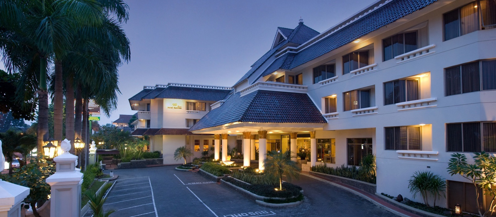 Santika Premier Malang Hotel in Indonesia | ENCHANTING TRAVELS Santika Premier Malang Hotel in Indonesia | ENCHANTING TRAVELS