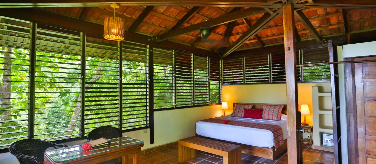 El Remanso Rainforest Wildlife Lodge Hotel in Costa Rica | ENCHANTING ...
