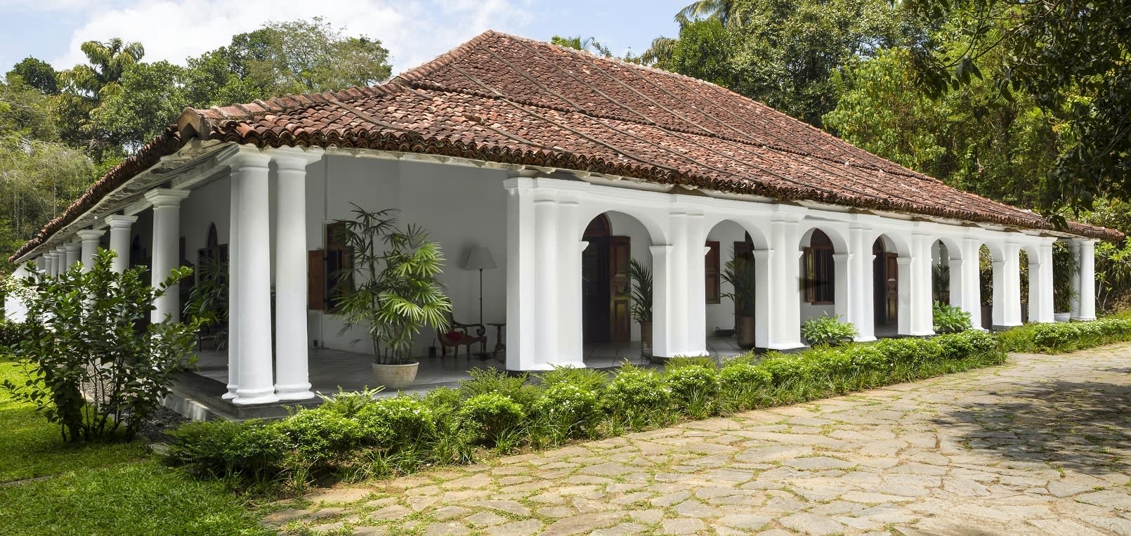 The Kandy House - Enchanting Travels