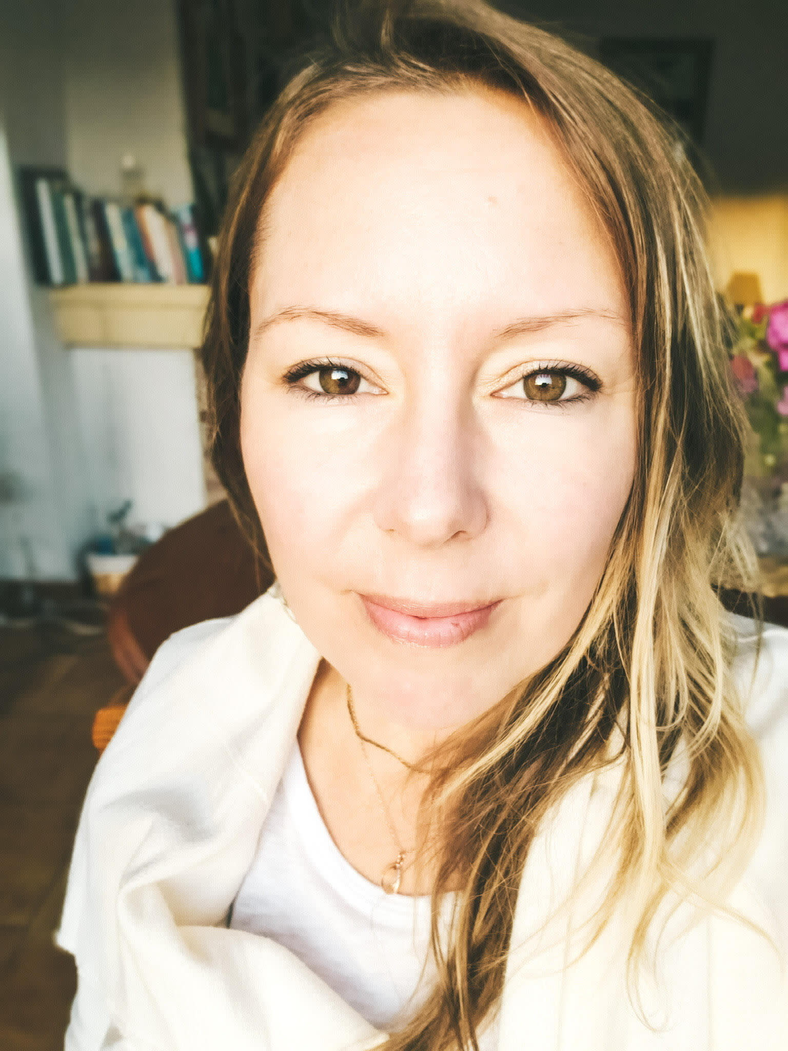 Elizabeth Dahnken - Enchanting Travels