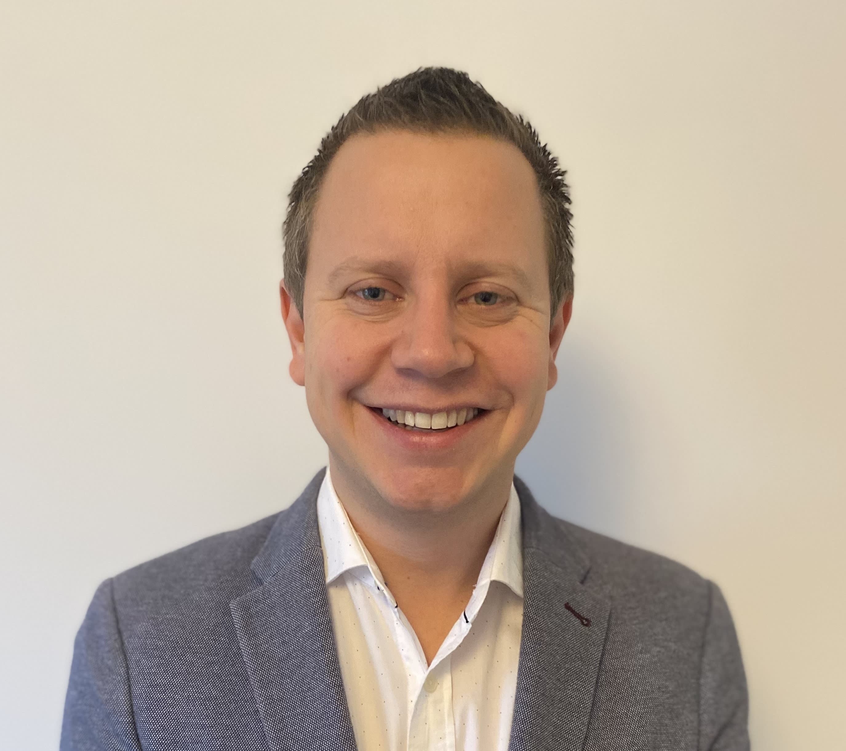 James Golding - Enchanting Travels