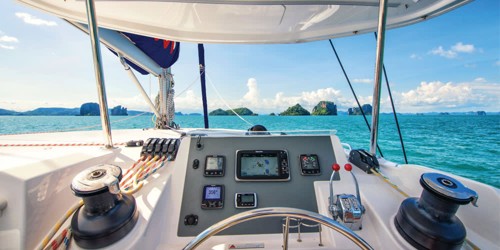 How to Properly Read Channel Markers While Driving Your Boat