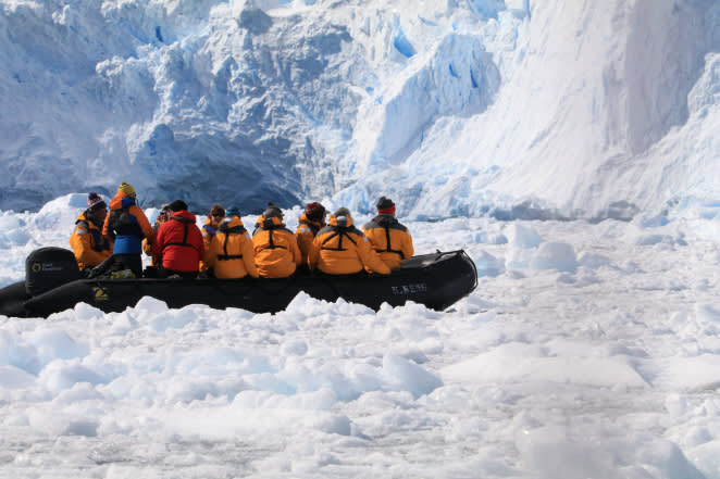 Zodiac landings in antarctica 60 photos - Astrologytoyou.com