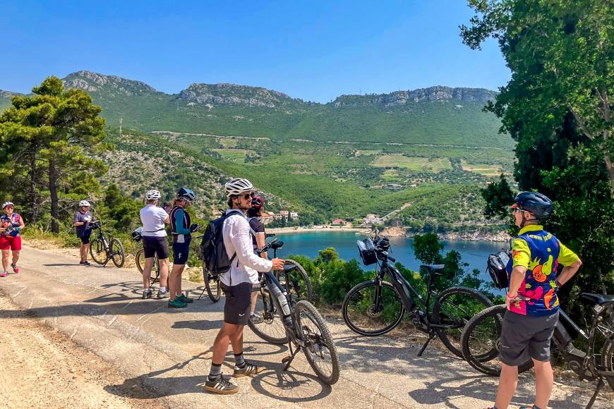 Road Biking Tours | Road Cycling Trips | Exodus USA