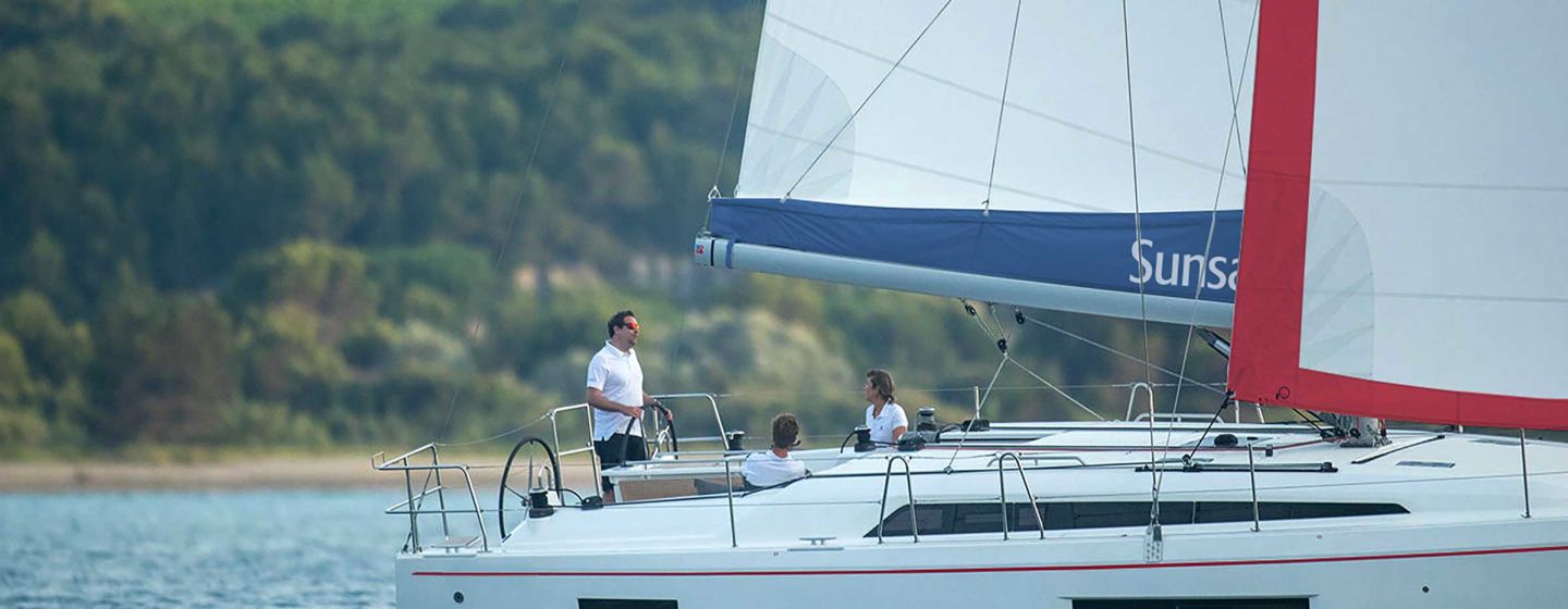 Sunsail 42.3 - 3 Cabin Monohull | Sailitalia Fleet | Sunsail
