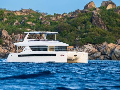 The Benefits of Chartering a Power Catamaran | The Moorings