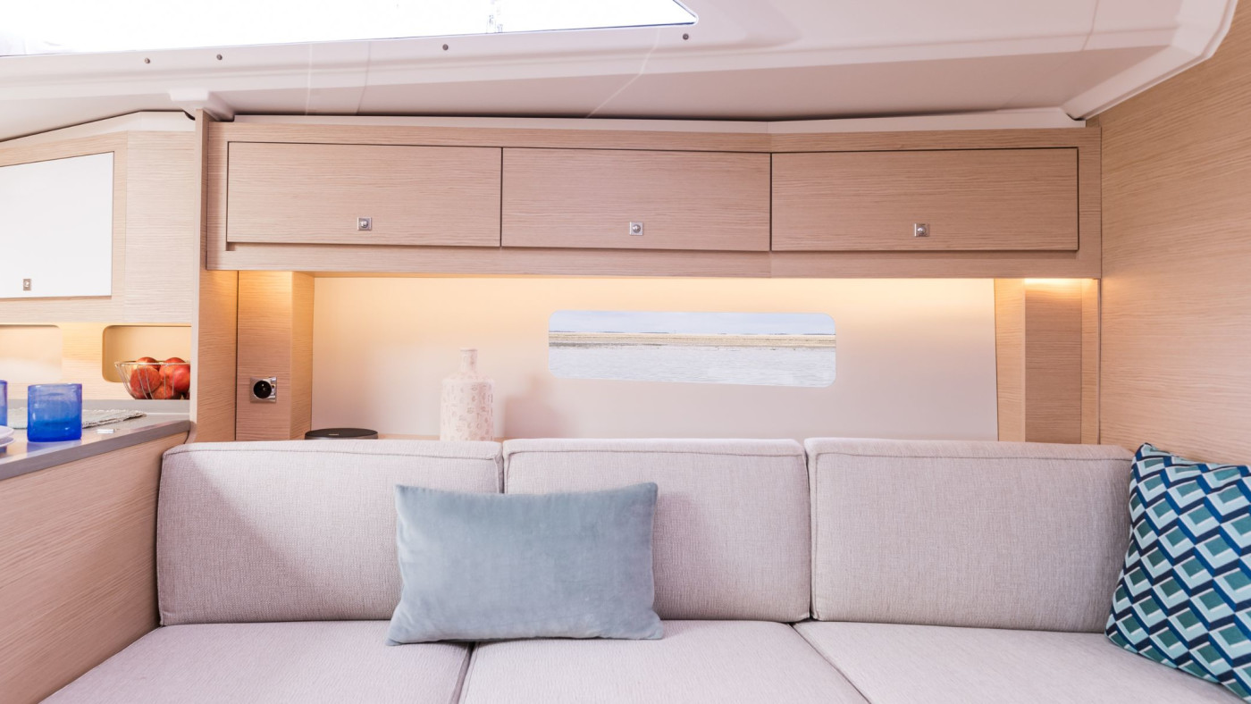 Sunsail 37.3 - 3 cabin | Sunsail
