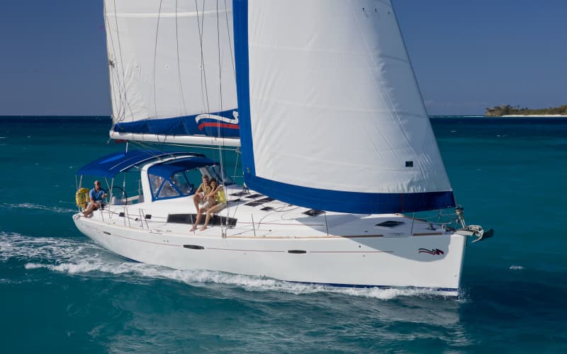 Learn to Sail Vacations | Sailing Vacations for Beginners