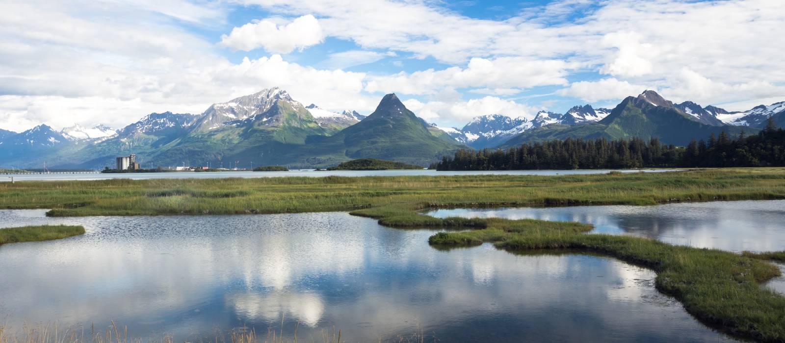 Exclusive Travel Tips for Your Destination Valdez in Alaska