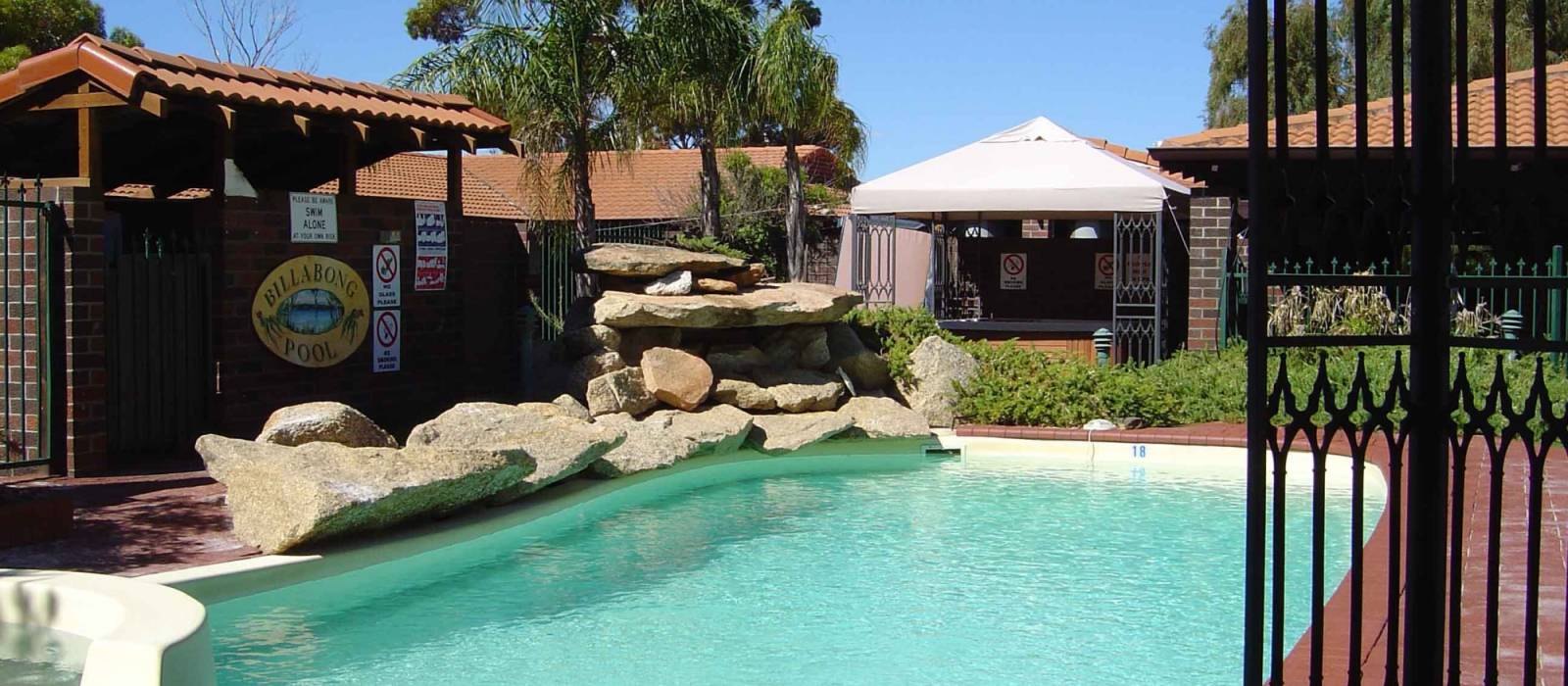 Wave Rock Motel Hotel in Australia | ENCHANTING TRAVELS