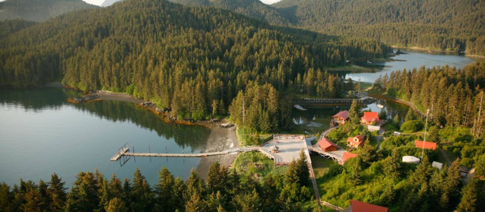 Tutka Bay Lodge Hotel in Alaska | ENCHANTING TRAVELS