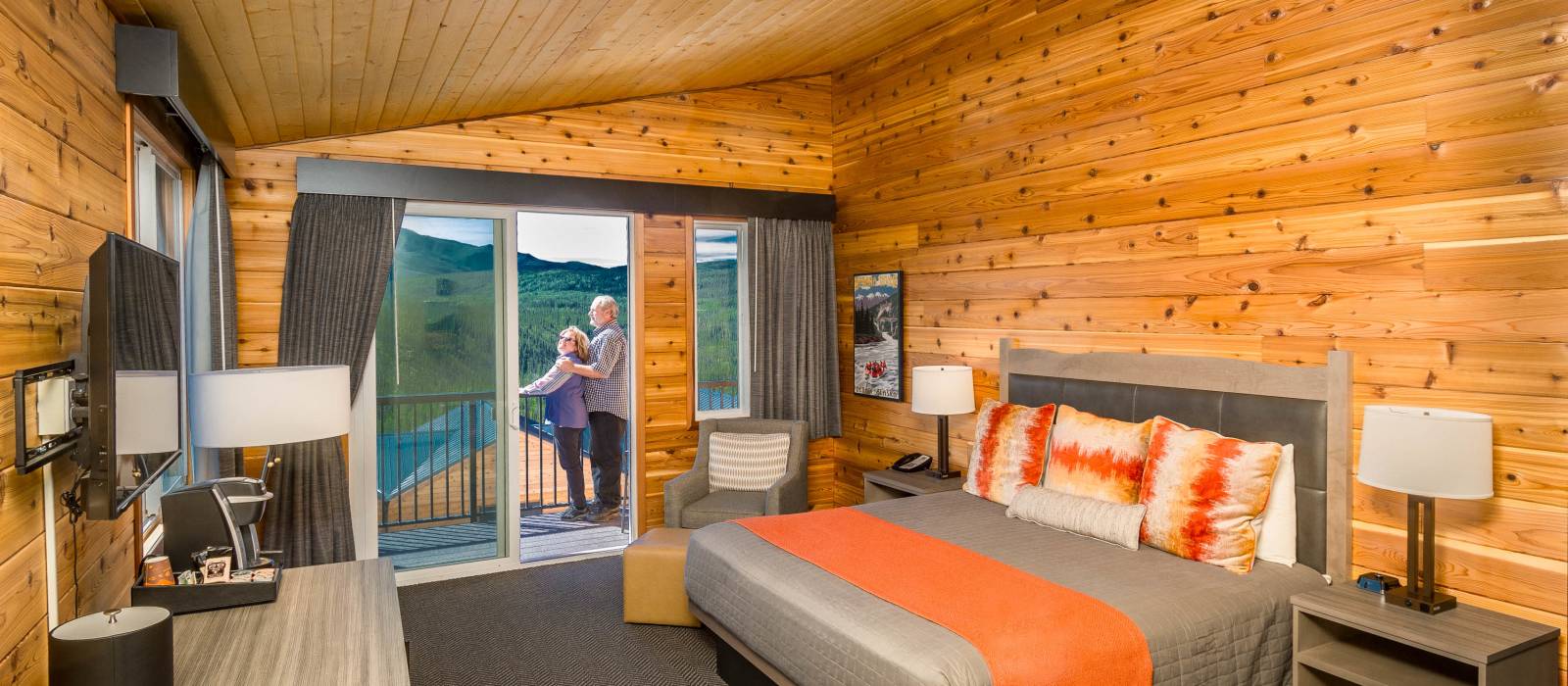 Denali Bluffs Hotel in Alaska | ENCHANTING TRAVELS