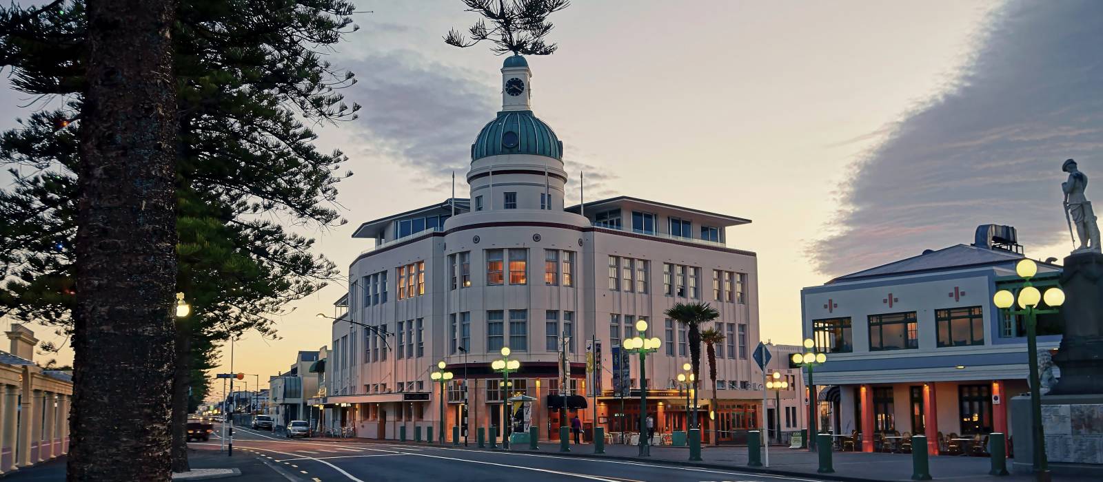 Napier Tours & Custom New Zealand Tours | Enchanting Travels