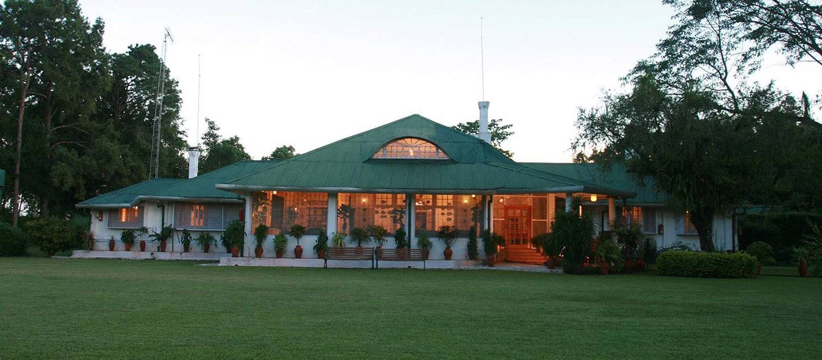 Wild Mahseer Heritage Bungalow Hotel in East India | ENCHANTING TRAVELS