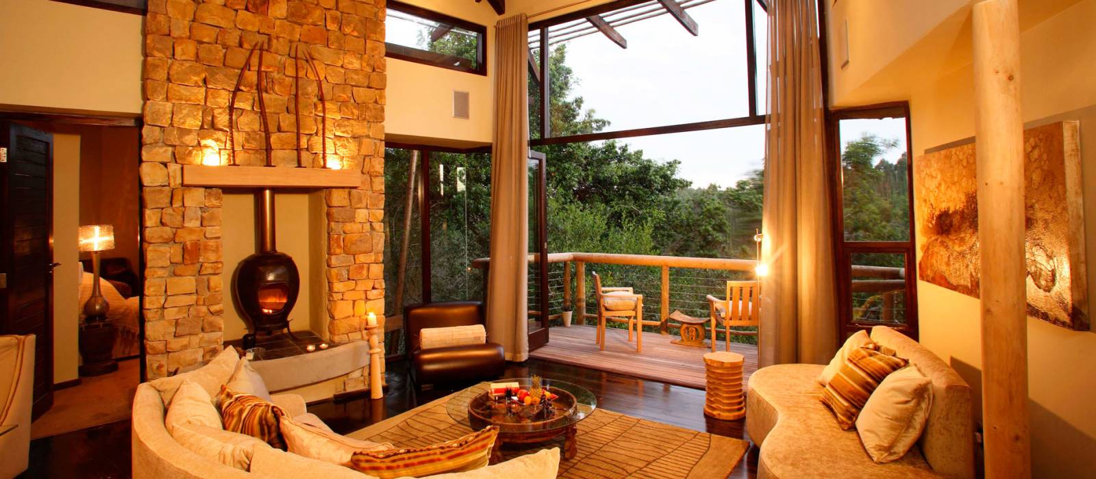 Tsala Treetop Lodge Hotel in South Africa | ENCHANTING TRAVELS