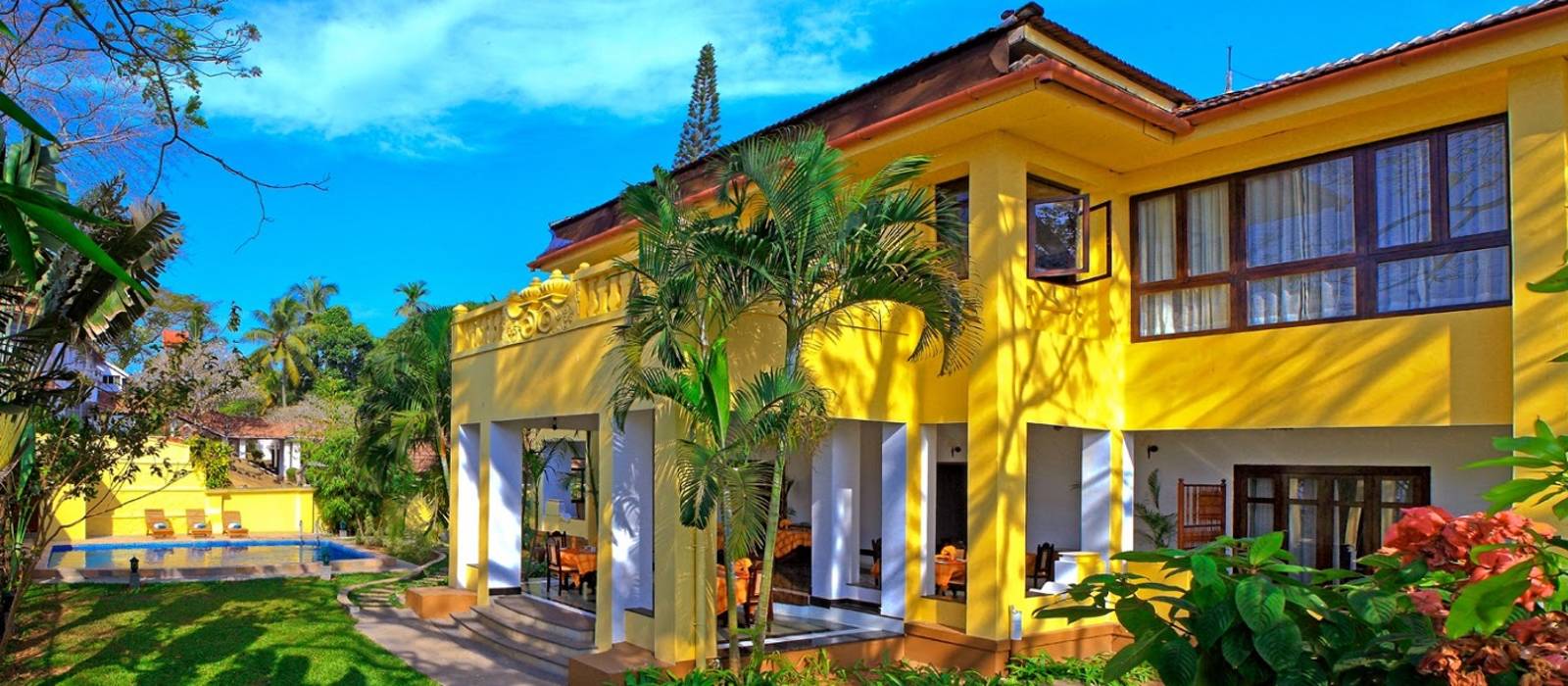 Amritara The Poovath Beach Front Heritage Hotel in South India ...