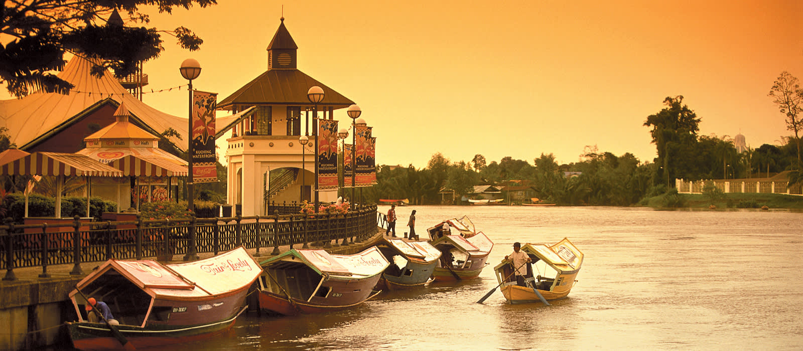 Kuching Tours & Custom Malaysia Tours | Enchanting Travels