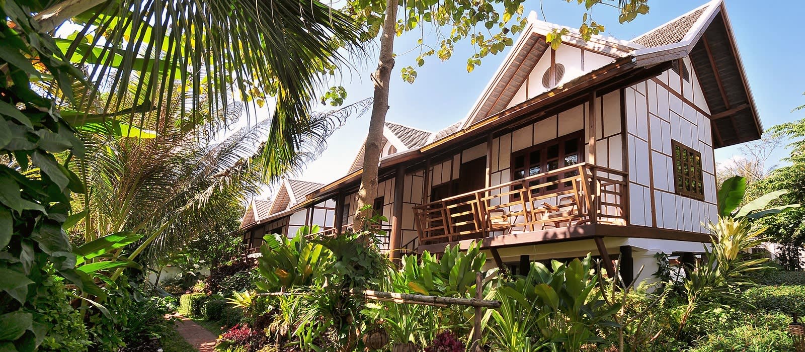 Muang La Tours & Custom Laos Tours | Enchanting Travels