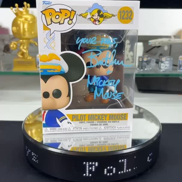 Signed Funko Pop Pilot Mickey Mouse D23 Expo | JXGToys