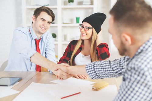 Starting A New Friendship | EncourageX