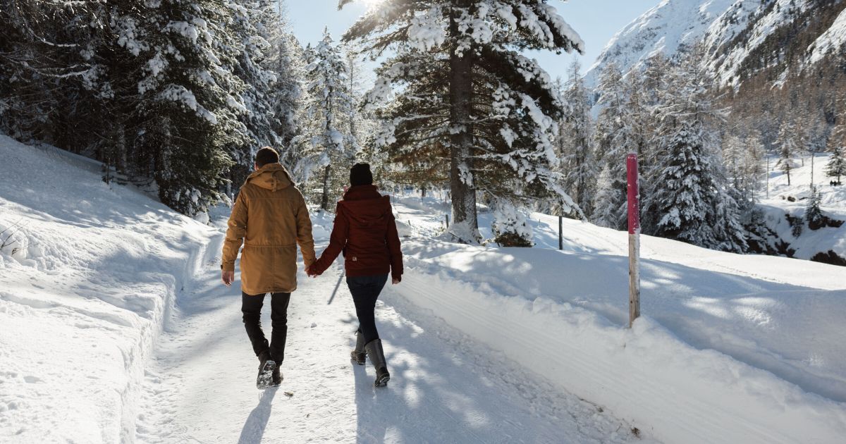 Sleep & Winter Hike | Engadin und St. Moritz, Schweiz