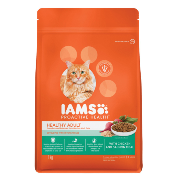 Iams Adult Chicken and Salmon Cat Food | ePETstore