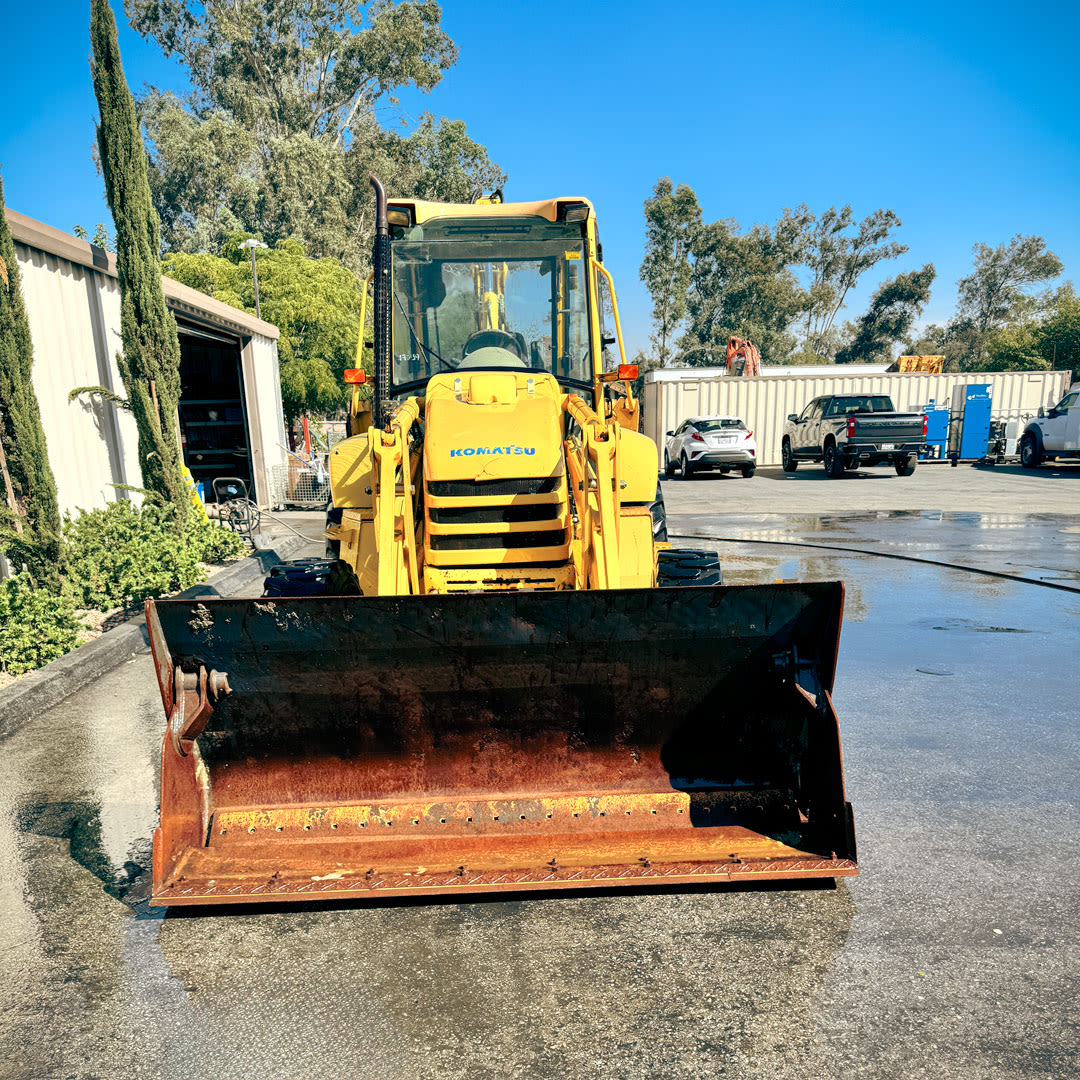 Komatsu WB140-2N Loader Backhoe For Sale | equipX