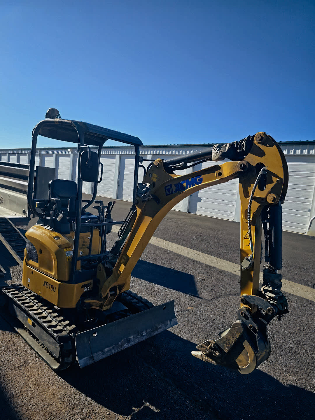 XCMG XE18U Mini Excavator For Sale | equipX