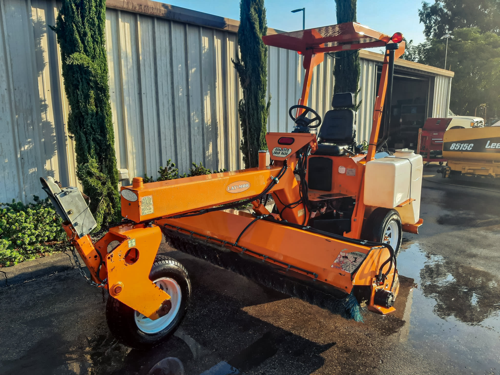 Laymor 8HC Sweeper For Sale | equipX