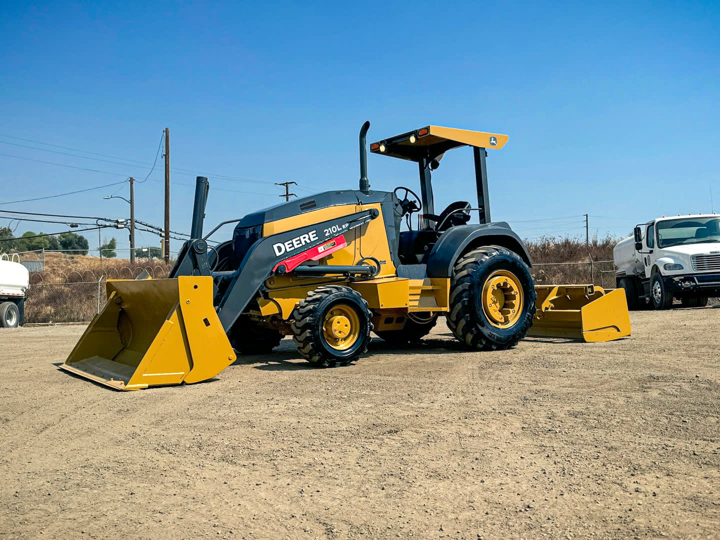 John Deere 210L EP Skip Loader For Sale | equipX