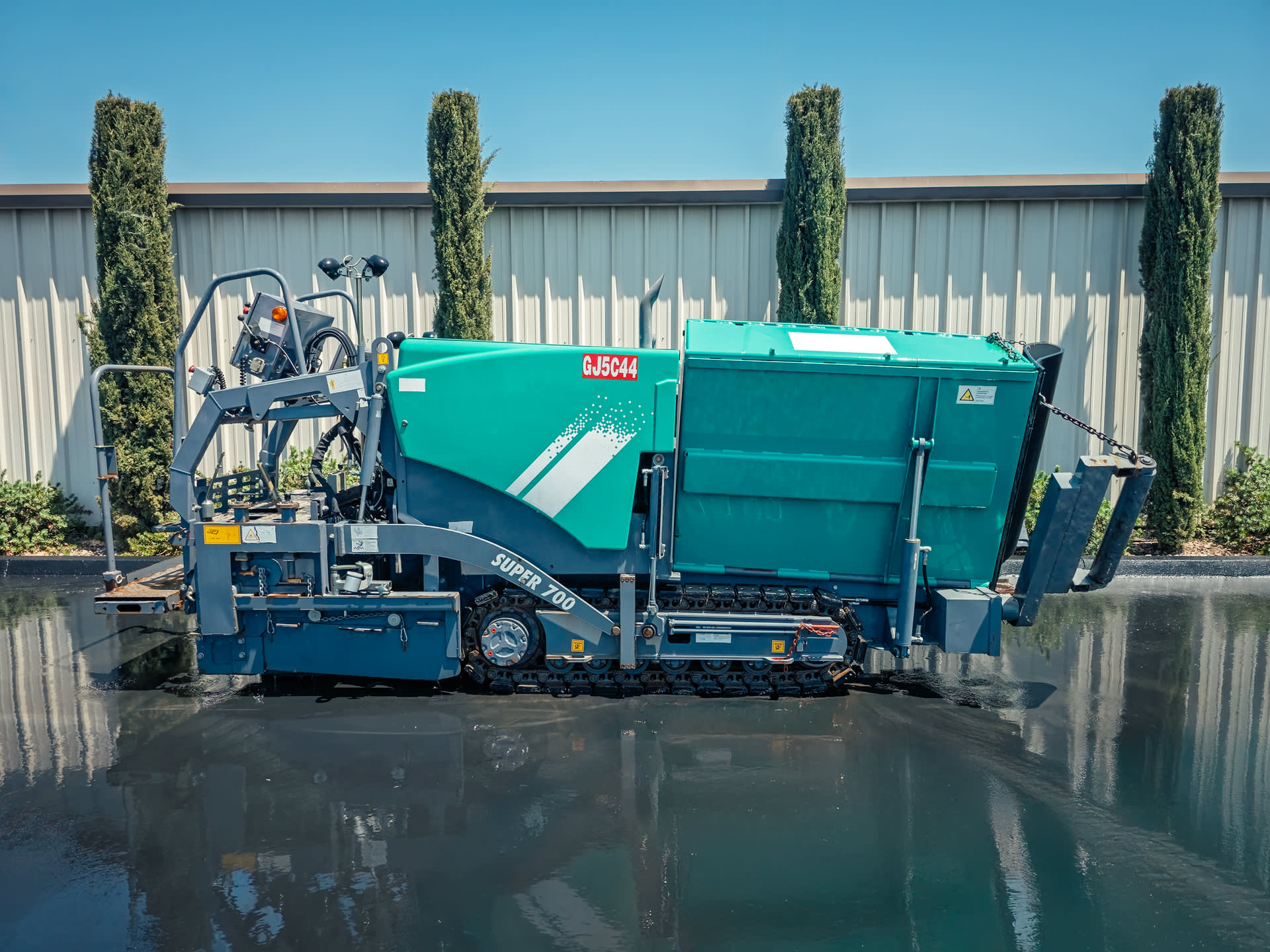 VÖGELE Super 700 Asphalt Paver For Sale | ReQuip