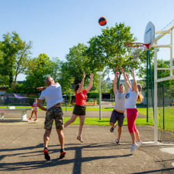 L'Ile du Rhin Campsite | Alsace | Eurocamp