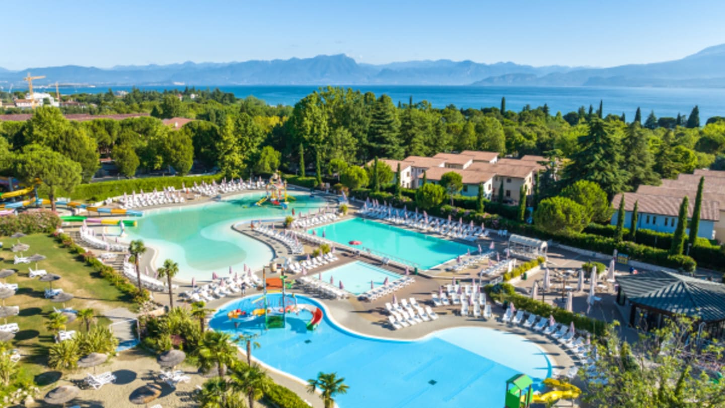 Azure Lounge Holiday Homes | Eurocamp