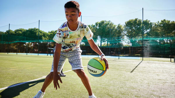 Super Fun Station Clubs | Eurocamp