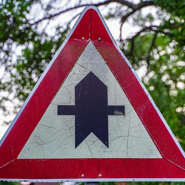Driving in France: Rules and Requirements | Eurocamp