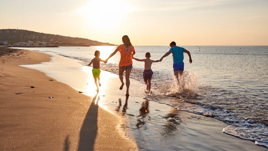 Familienurlaub mit Teenagern | Beste Ferien für Teenager | Eurocamp