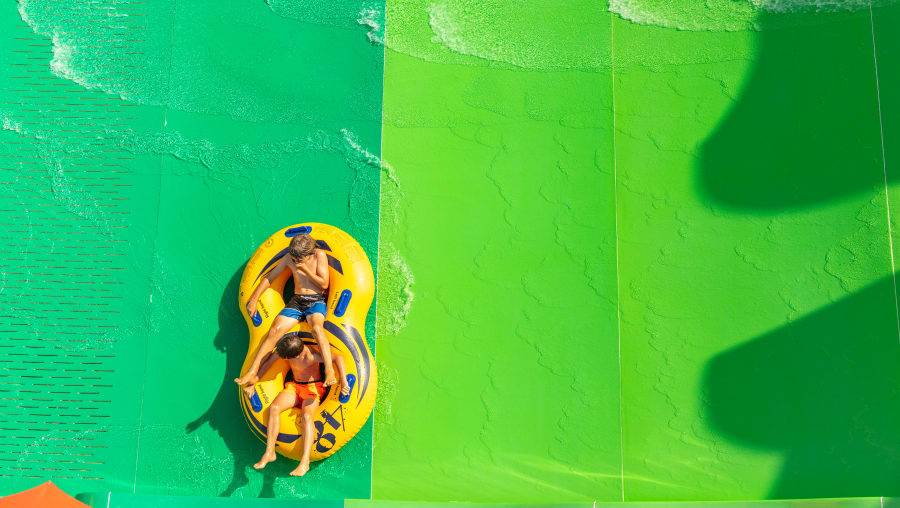 Please note the pool complex closes during the afternoon summer Siesta ...