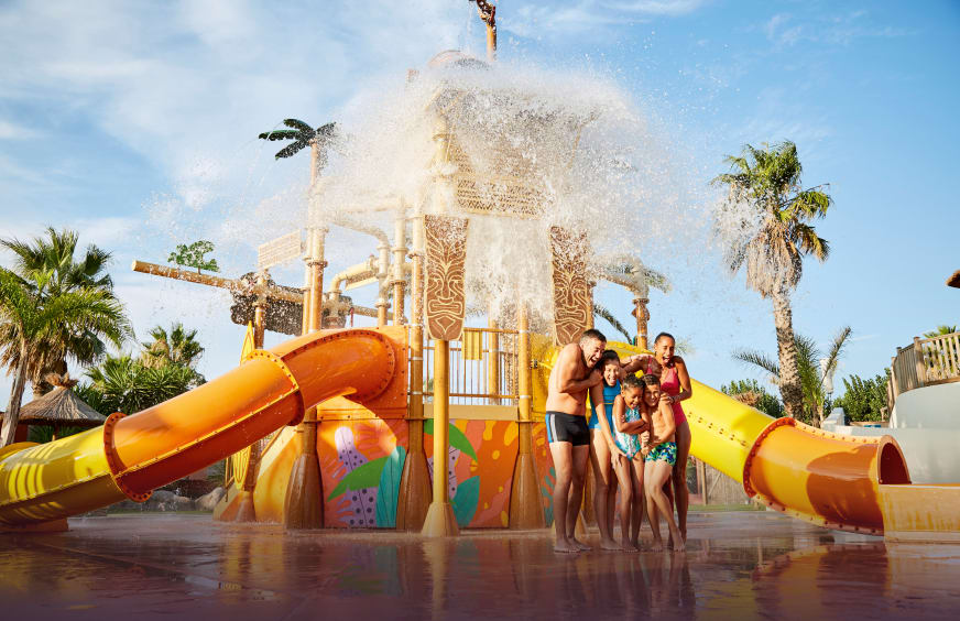 Splash Parcs | Aquatic Fun In- and Outdoors | Eurocamp
