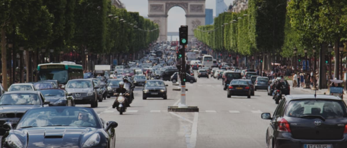 Driving in France: Rules and Requirements | Eurocamp