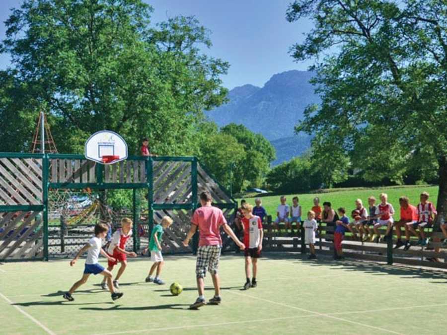 Les Fontaines Campsite | French Alps | Eurocamp